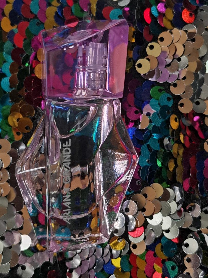 Ariana Grande REM perfume miniature, Beauty & Personal Care, Fragrance ...