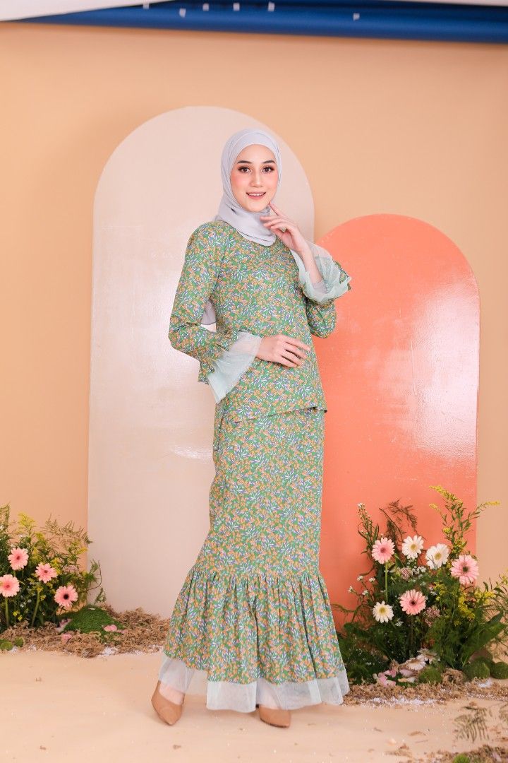 Baju Raya Sedondon 2023, Women's Fashion, Muslimah Fashion, Baju Kurung ...