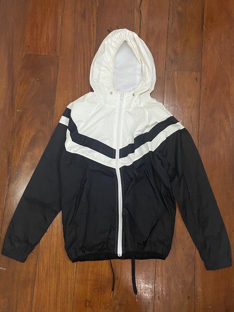 Black and White Windbreaker, Women's Fashion, Coats, Jackets and ...