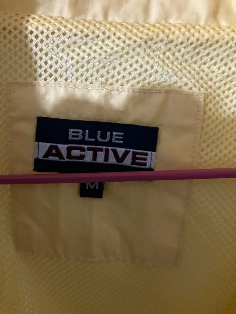 Bluestar active sports jacket with detachable hood Medium, Men's Fashion, Coats, Jackets and ...