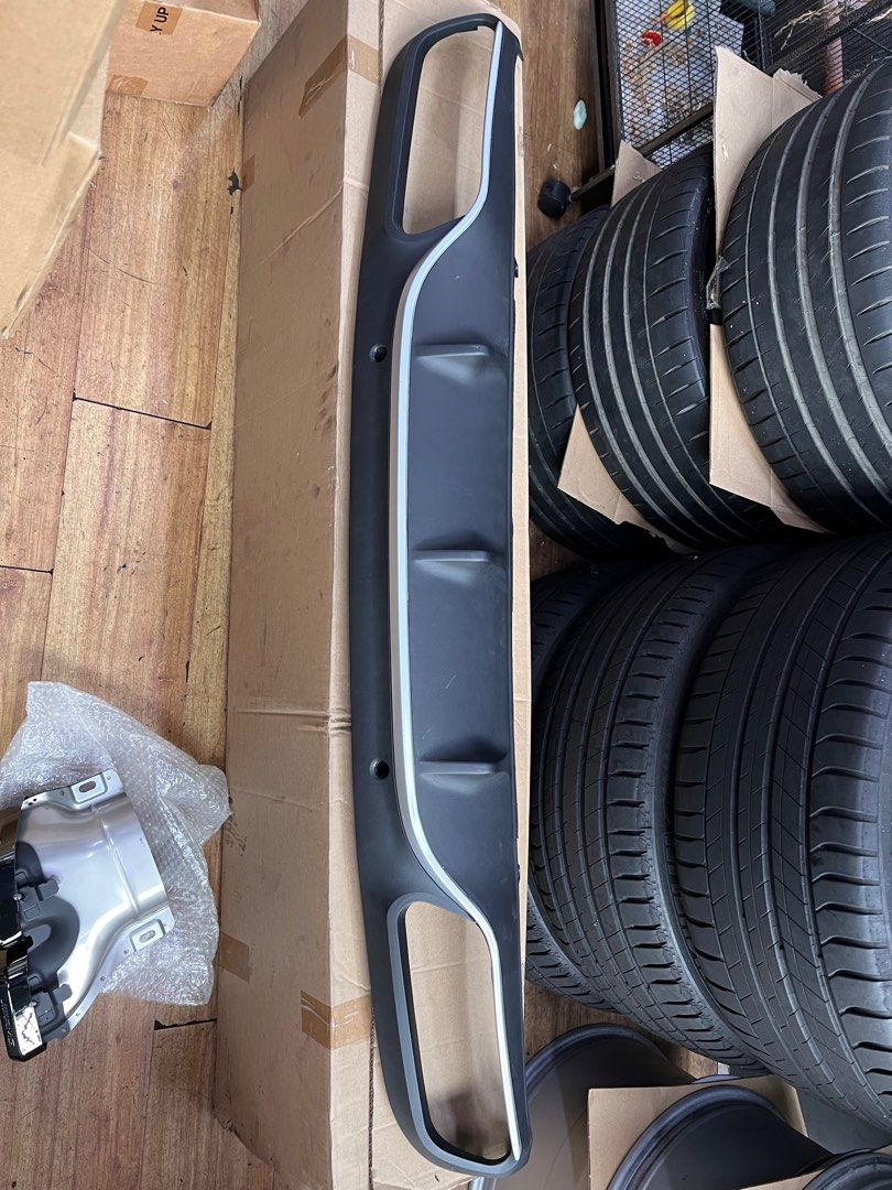C class Rear Diffuser + Exhaust tip. Facelift C63 Amg black colour, Car ...