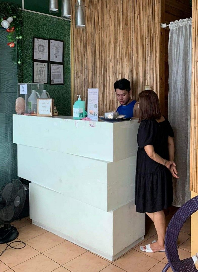 Cashier Front Desk, Furniture & Home Living, Office Furniture ...