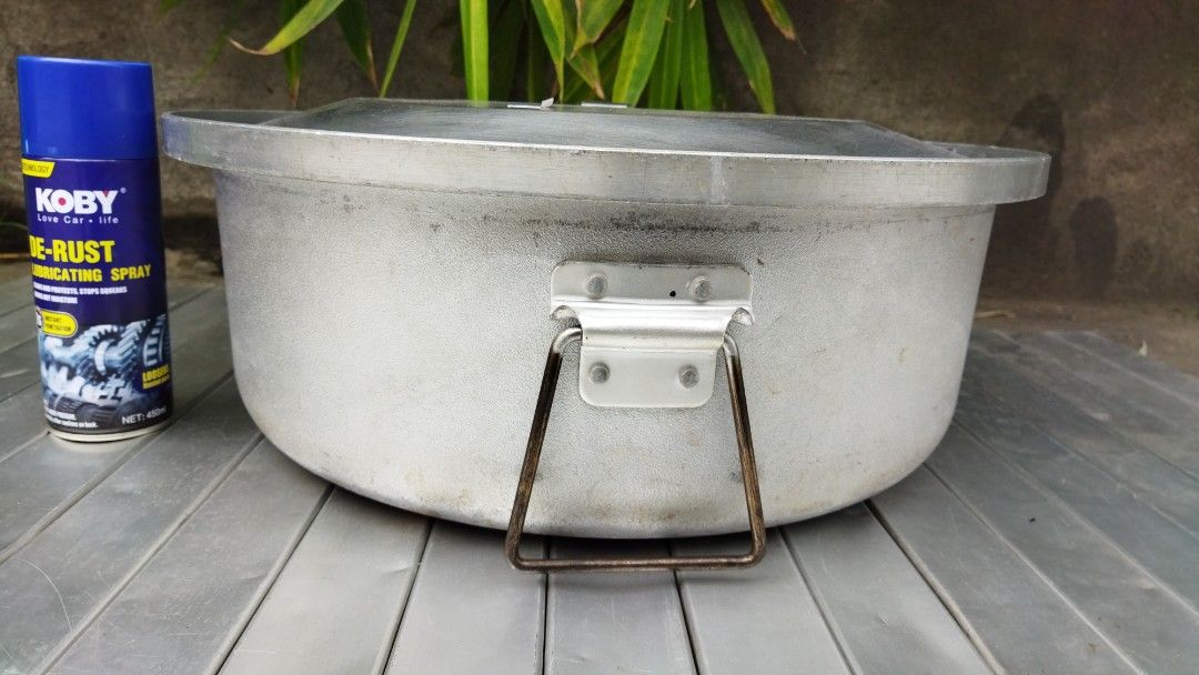 Cooking were or kaldero, 7 kg capacity , combination of stainless and ...