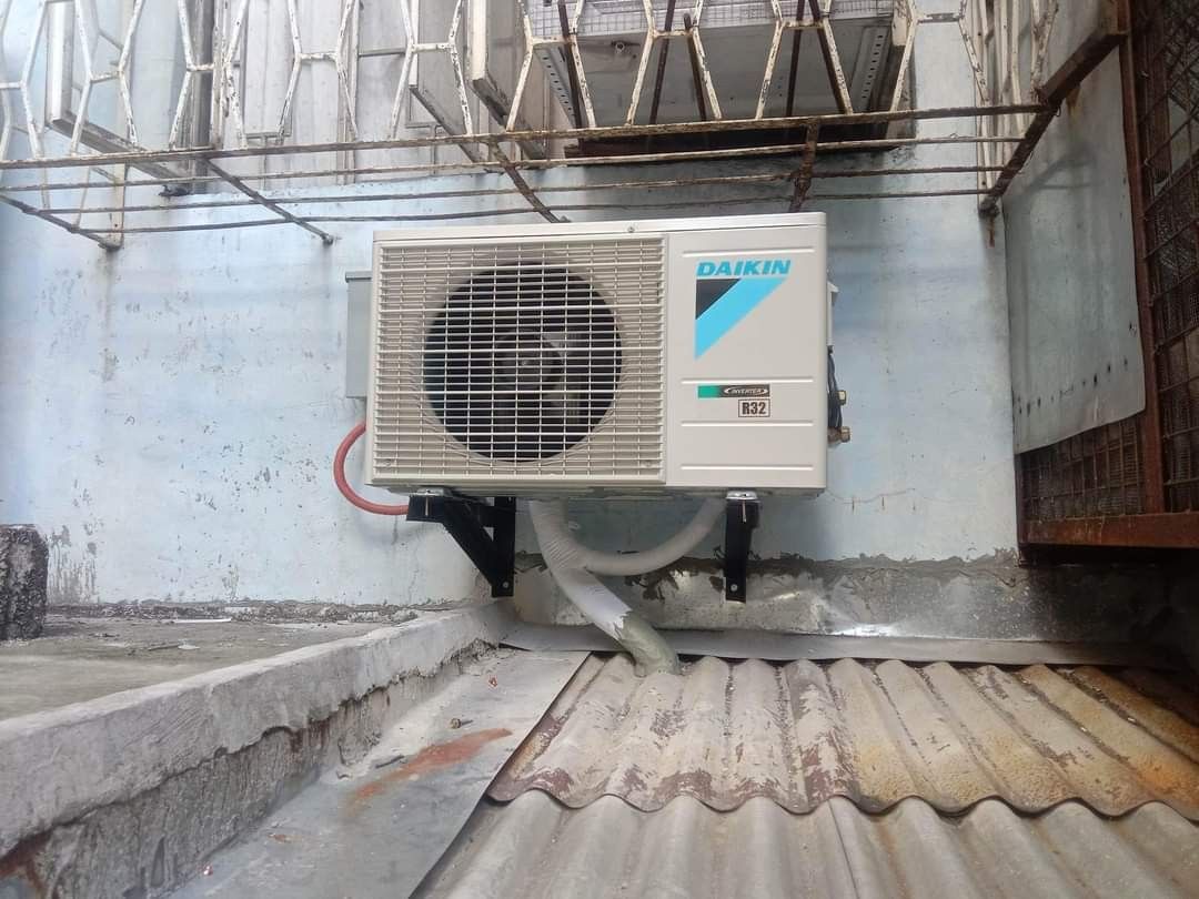 DAIKIN DSMART SERIES SPLIT TYPE AIRCON BRAND NEW SEALED WITH FREE ...