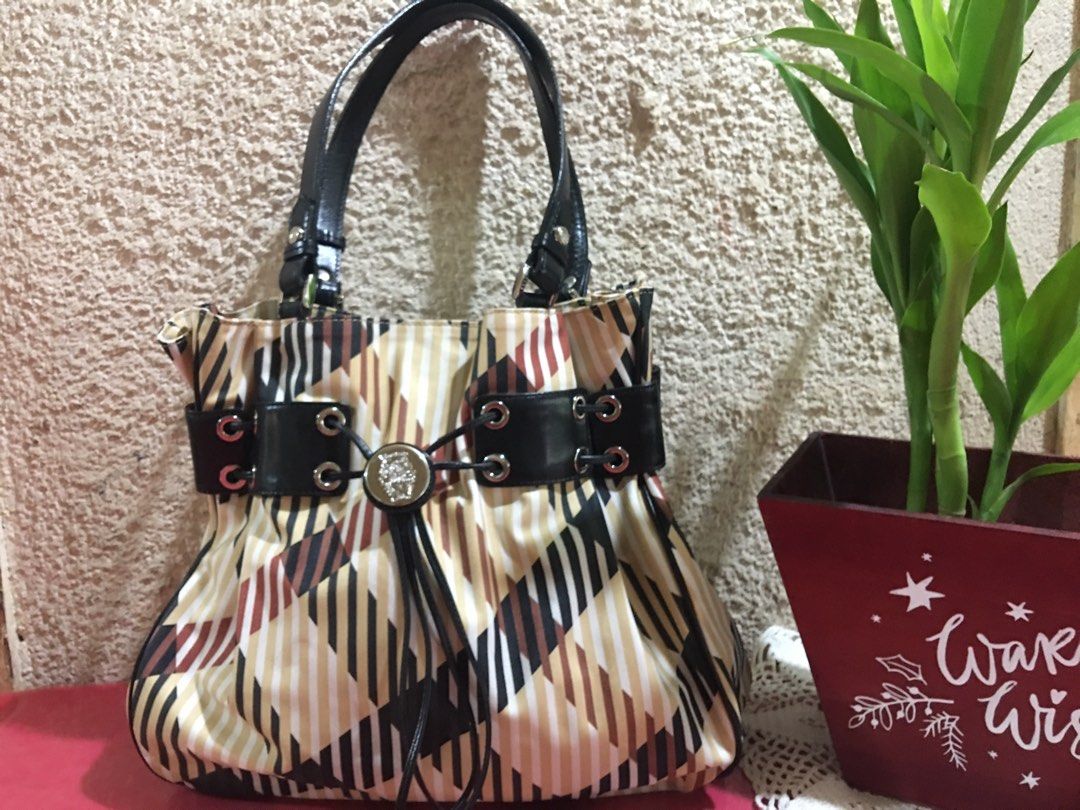 Daks Shoulderbag Luxury Bags And Wallets On Carousell