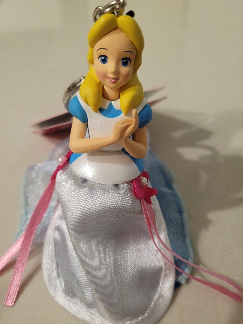 Disney Princess Keychain (Alice in Wonderland), Hobbies & Toys ...