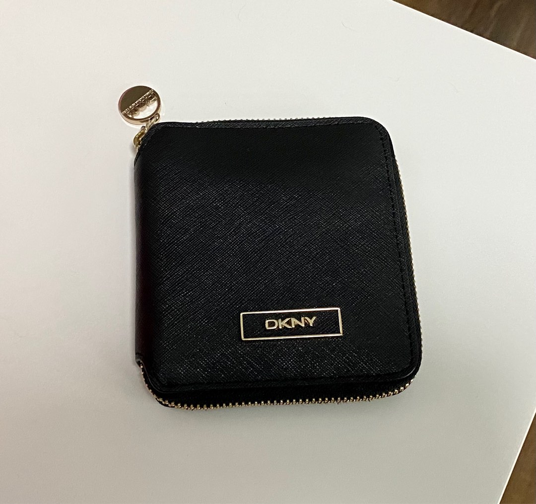 DKNY Bifold Wallet, Women's Fashion, Bags & Wallets, Wallets & Card ...
