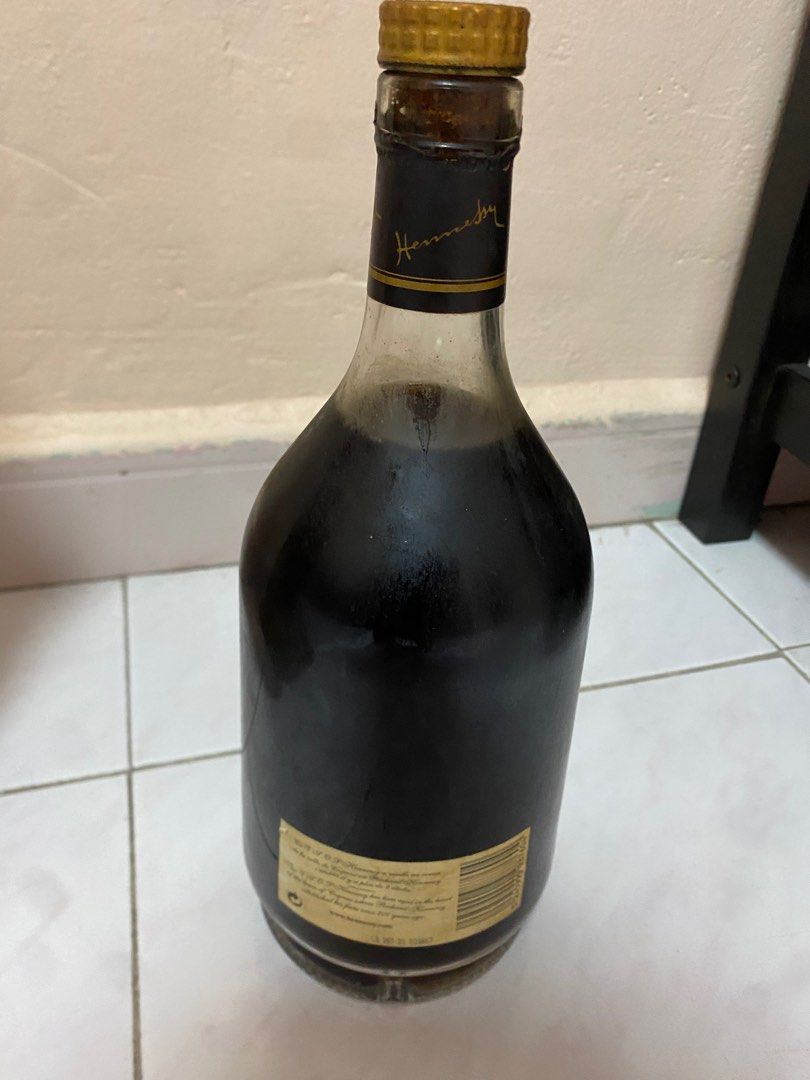 Hennessy VSOP Privilege Cognac l- 1 Liter, Food & Drinks, Alcoholic Beverages on Carousell