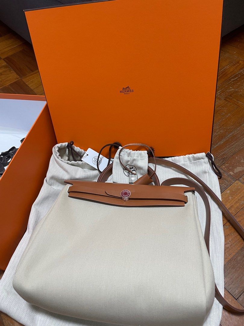 Hermes 31 Herbag Beton/Natural (X’mas special edition), Luxury, Bags & Wallets on Carousell