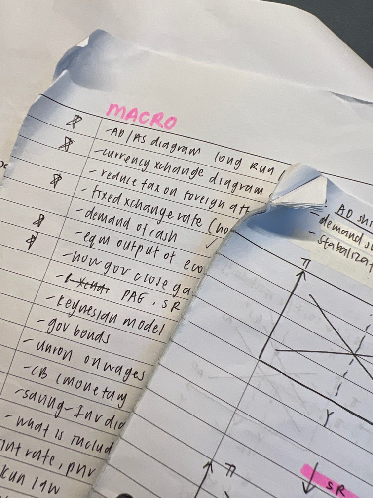 JC Economics notes, Everything Else on Carousell