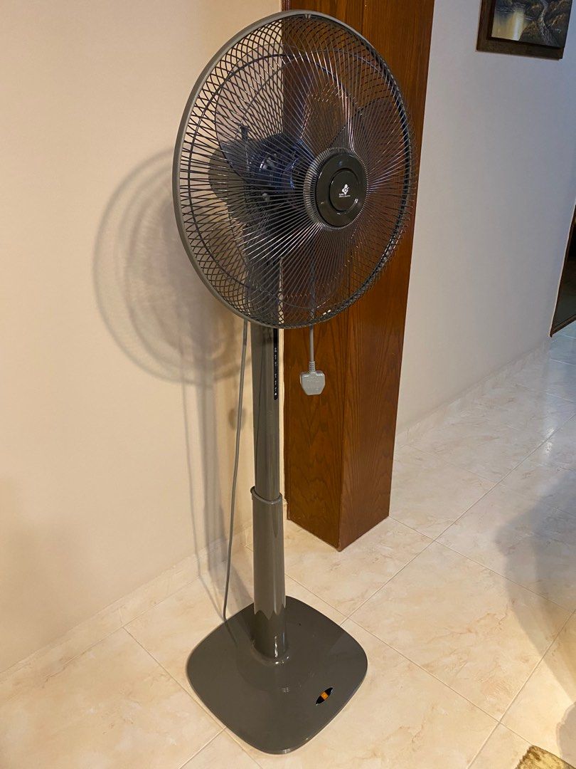 KDK Stand Fan, Furniture & Home Living, Lighting & Fans, Fans on Carousell