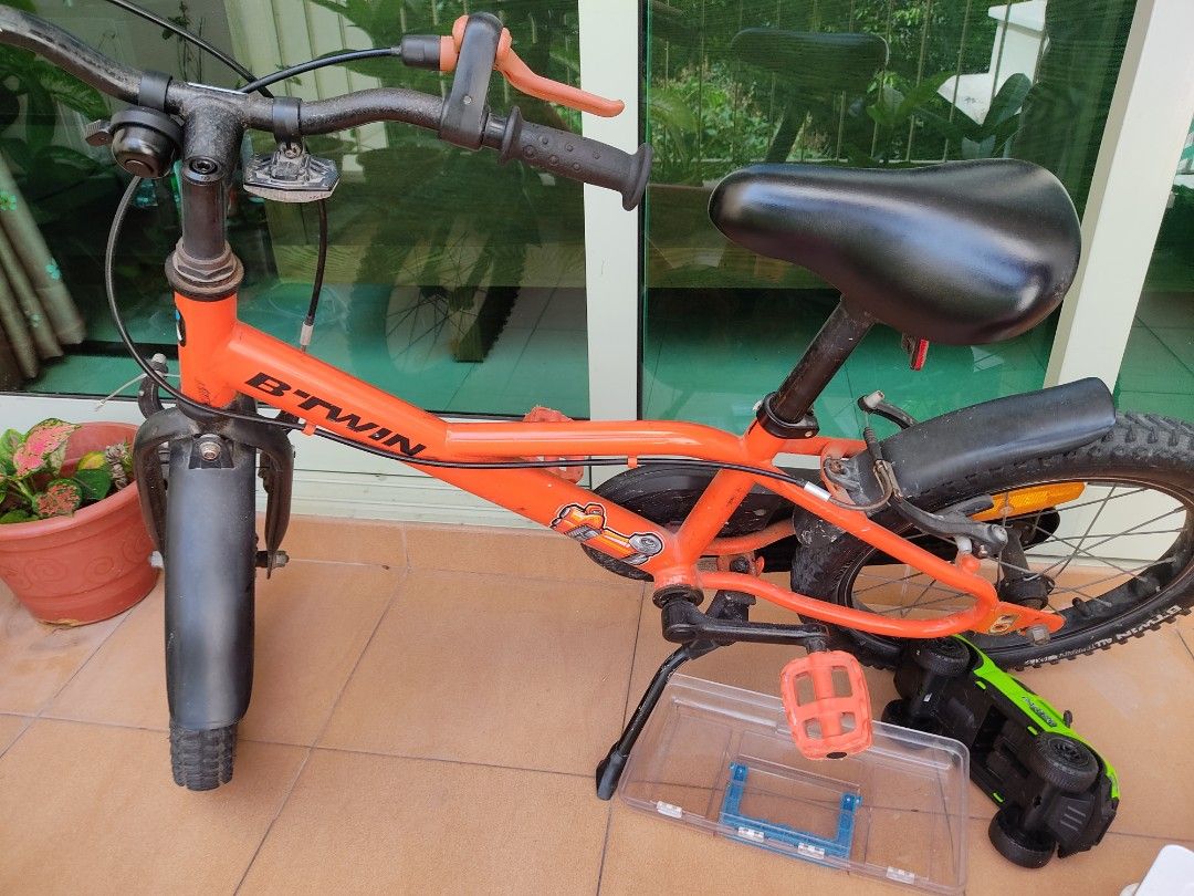 Kids decathlon cycle, Sports Equipment, Bicycles & Parts, Bicycles on Carousell