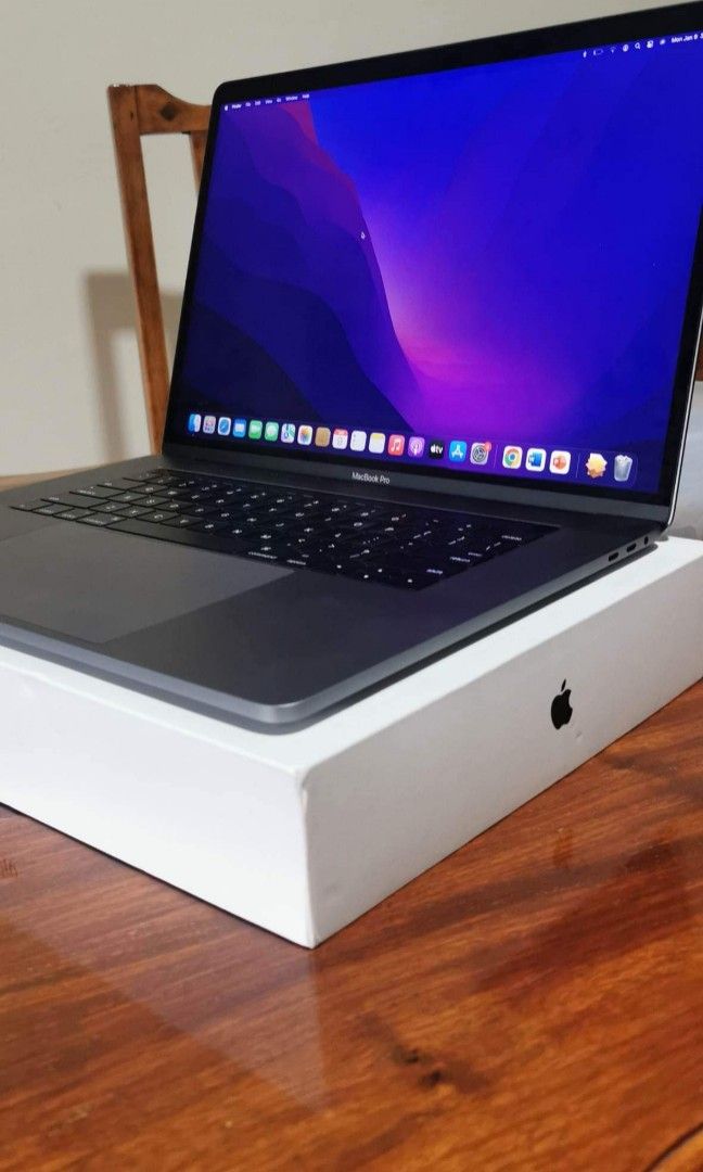 Macbook Pro 15 inch 2017 a1707 i7 16GB RAM 512GB SSD, Computers & Tech ...