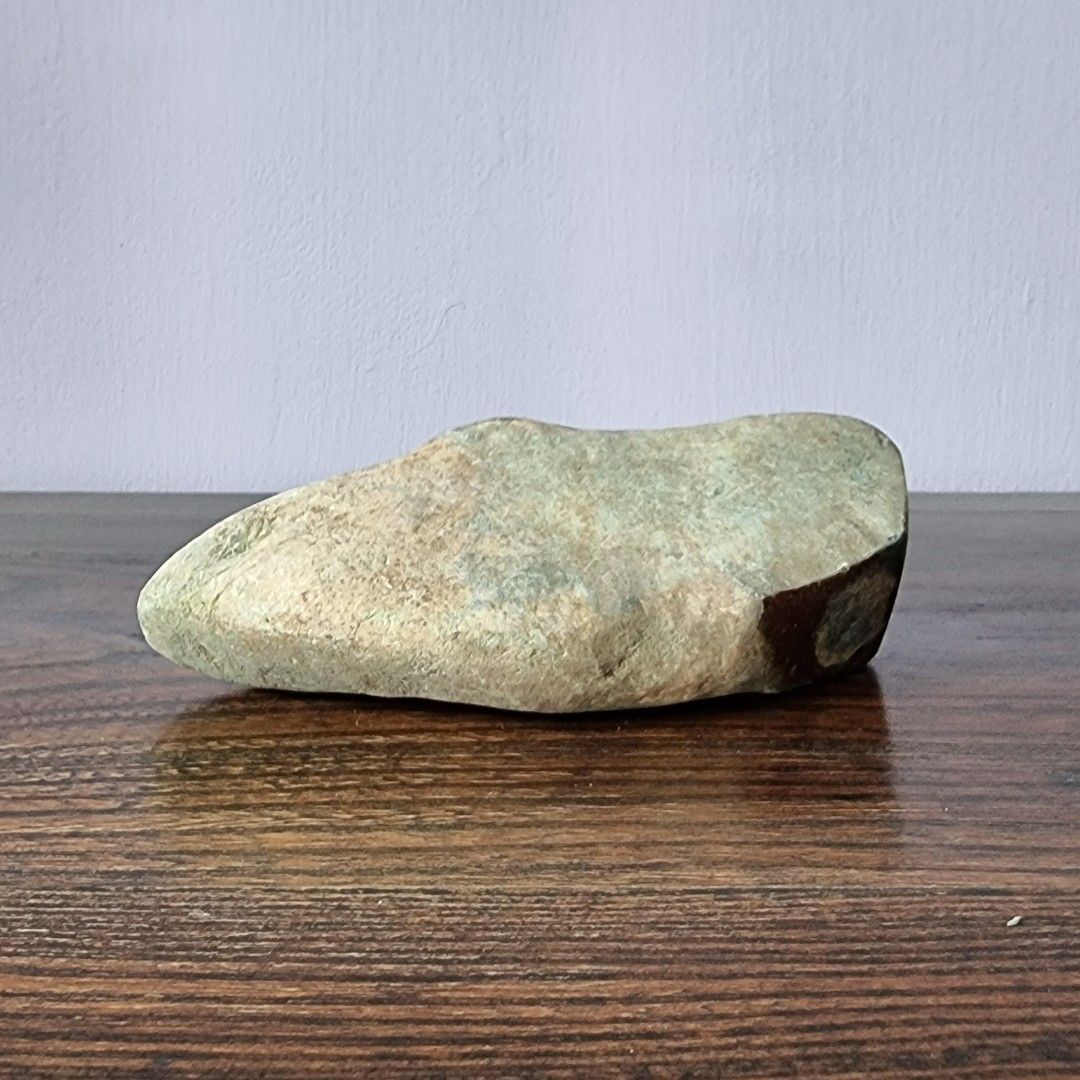 Natural Raw Jade Stone, Women's Fashion, Jewelry & Organisers, Precious ...