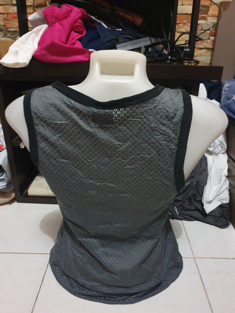 Nike Gym Sando, Women's Fashion, Tops, Sleeveless on Carousell