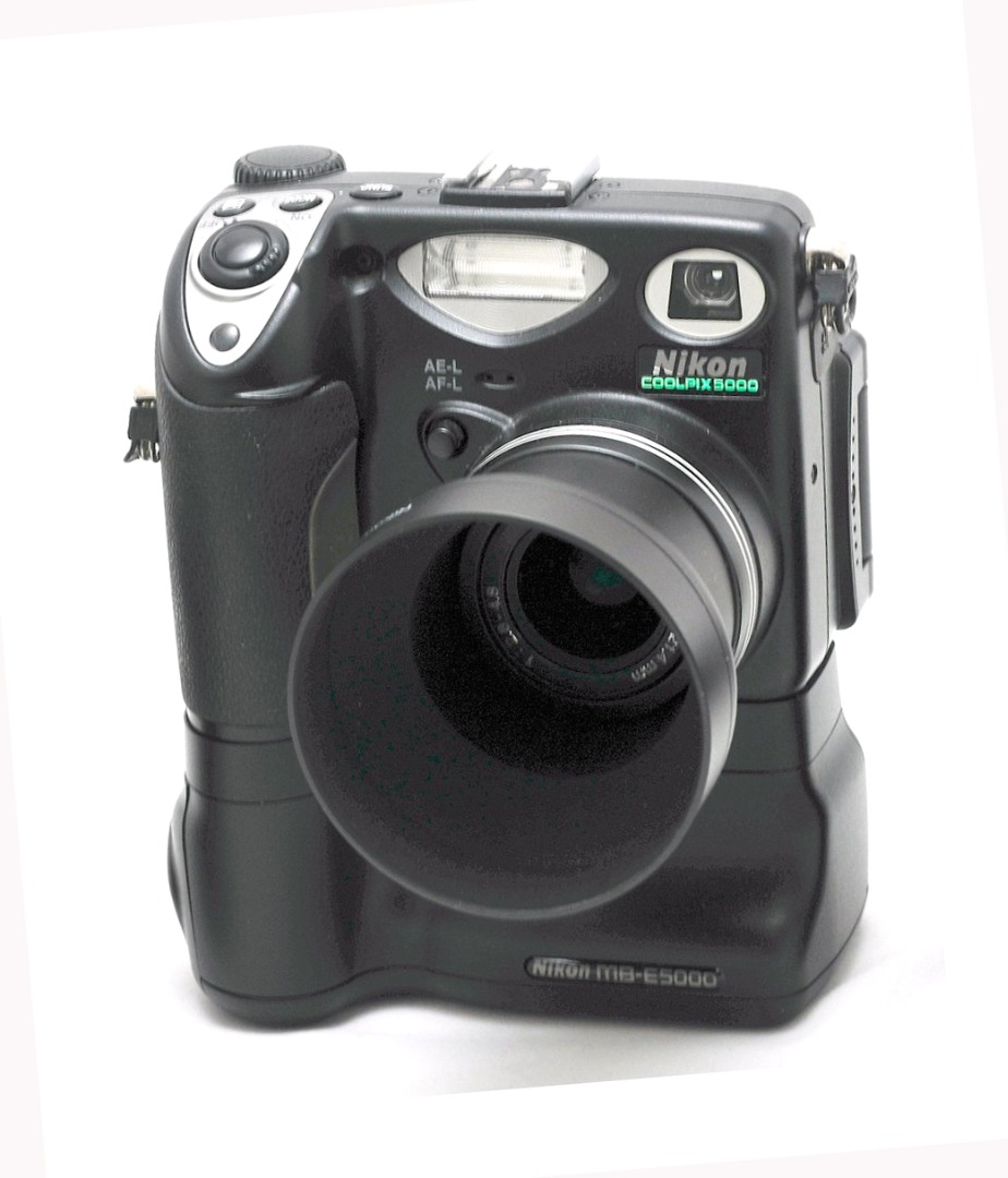 Nikon MB-E5000 Battery Holder Vertical Grip for Coolpix 5000 ...