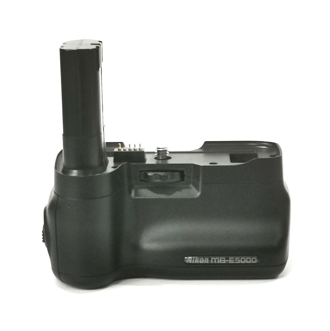 Nikon MB-E5000 Battery Holder Vertical Grip for Coolpix 5000 ...