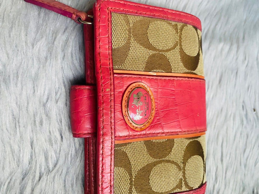 Original coach bifold wallet, Women's Fashion, Bags & Wallets, Wallets ...