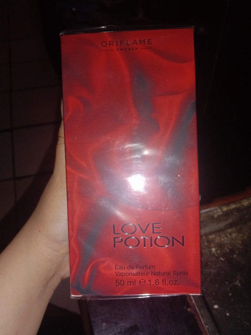 Parfum love potion Oriflame, Kesehatan & Kecantikan, Parfum, Kuku ...