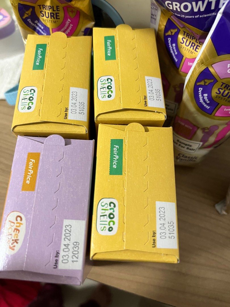 Assorted items (Pediasure Sample packet, cereal & diaper), Babies ...