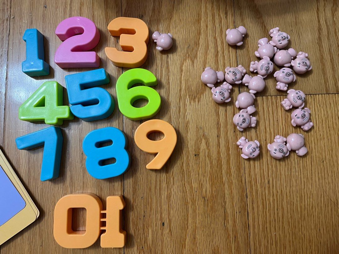 Pig Number Scale, Hobbies & Toys, Toys & Games on Carousell