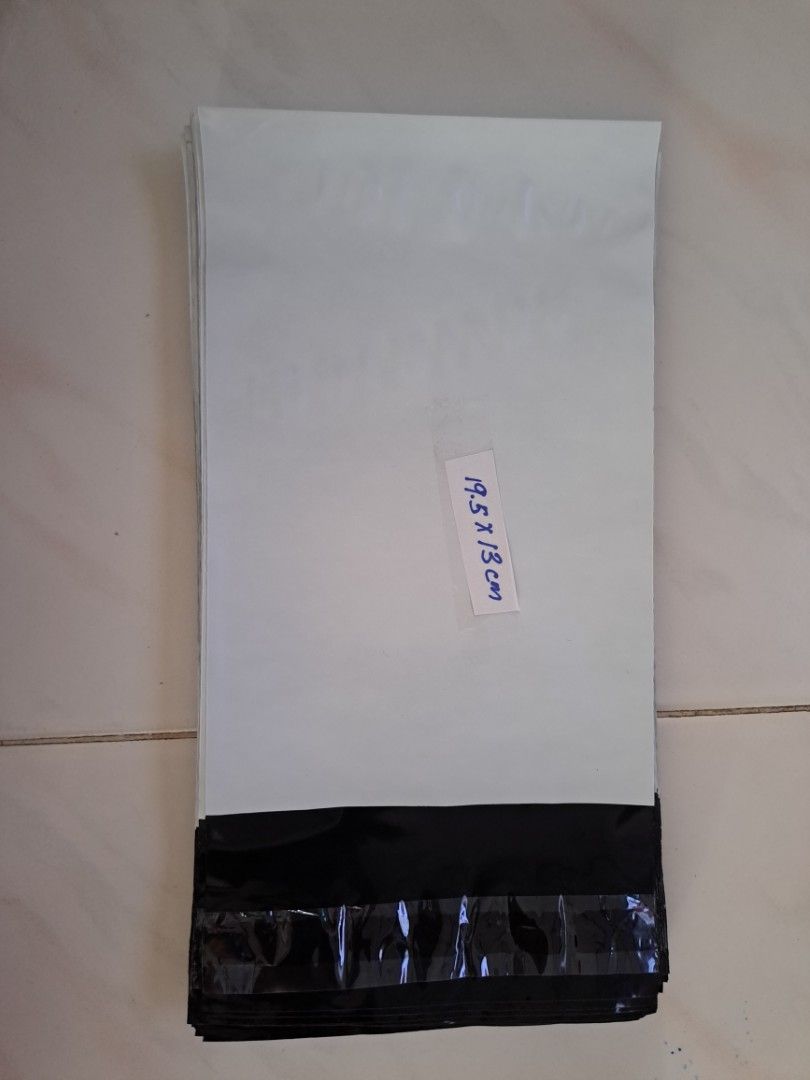 Polymail 19.5 *13cm, Hobbies & Toys, Stationery & Craft, Craft Supplies ...