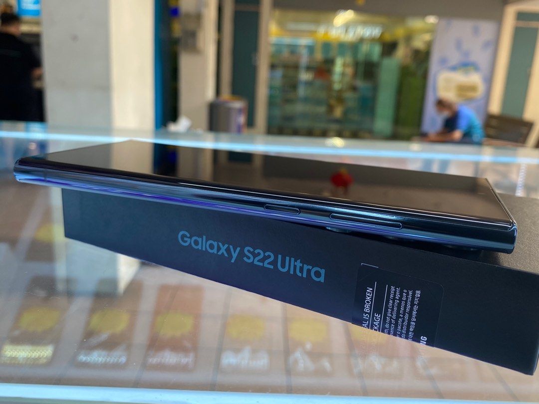 Samsung Galaxy S22 Ultra 5G 256GB, 12GB RAM, Good Condition, Mobile ...