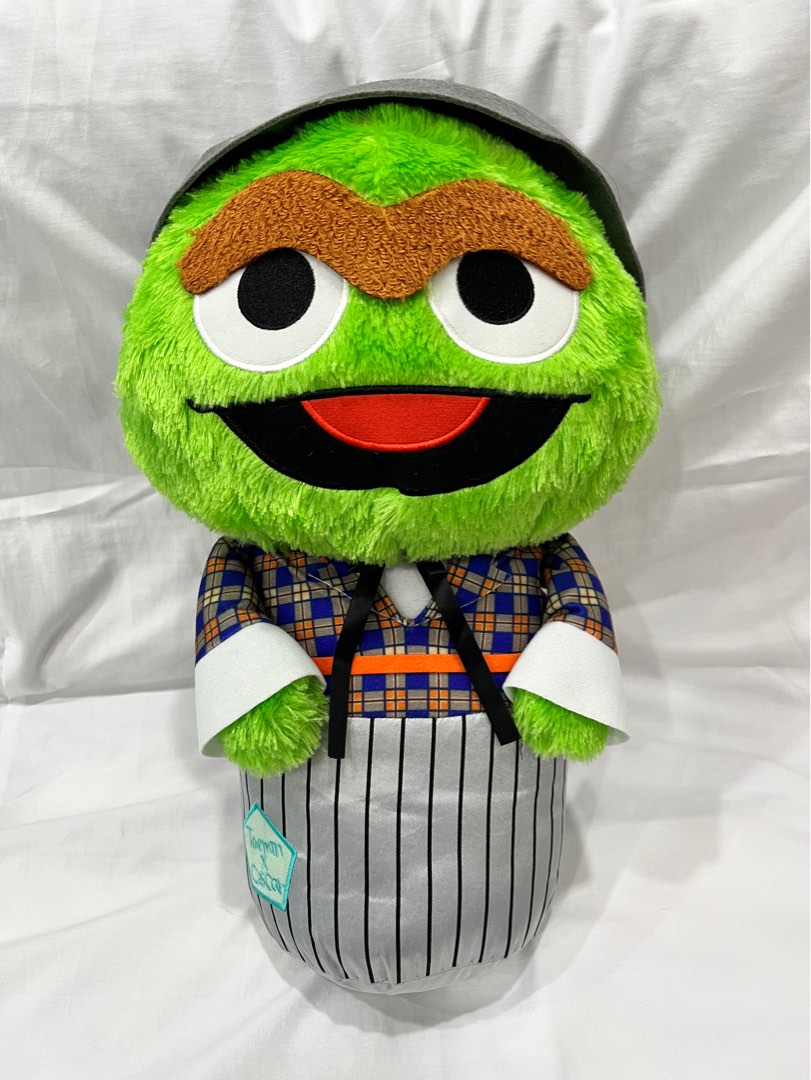 Sesame Street x SHINee Collab - Taemin x Oscar Plush, Hobbies & Toys ...