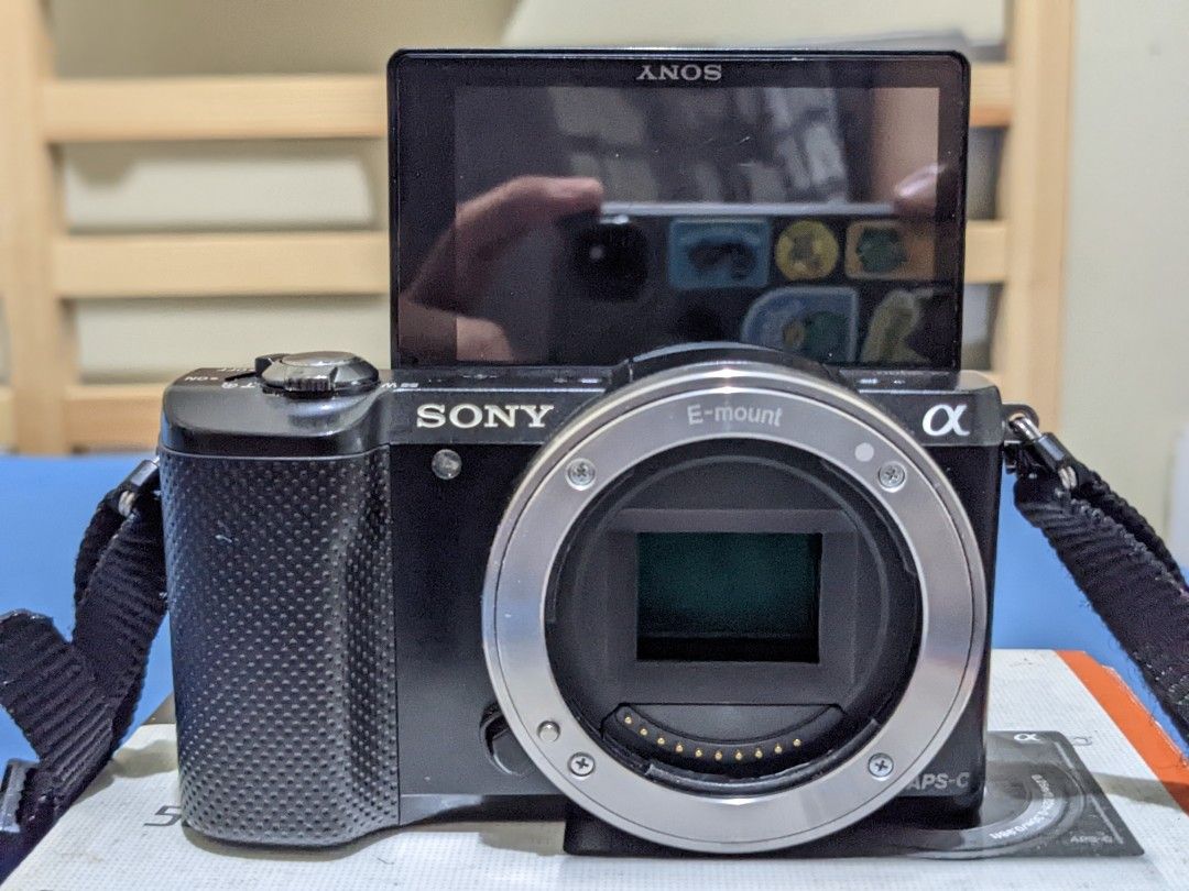 Sony a5000 (Body Only), Photography, Cameras on Carousell