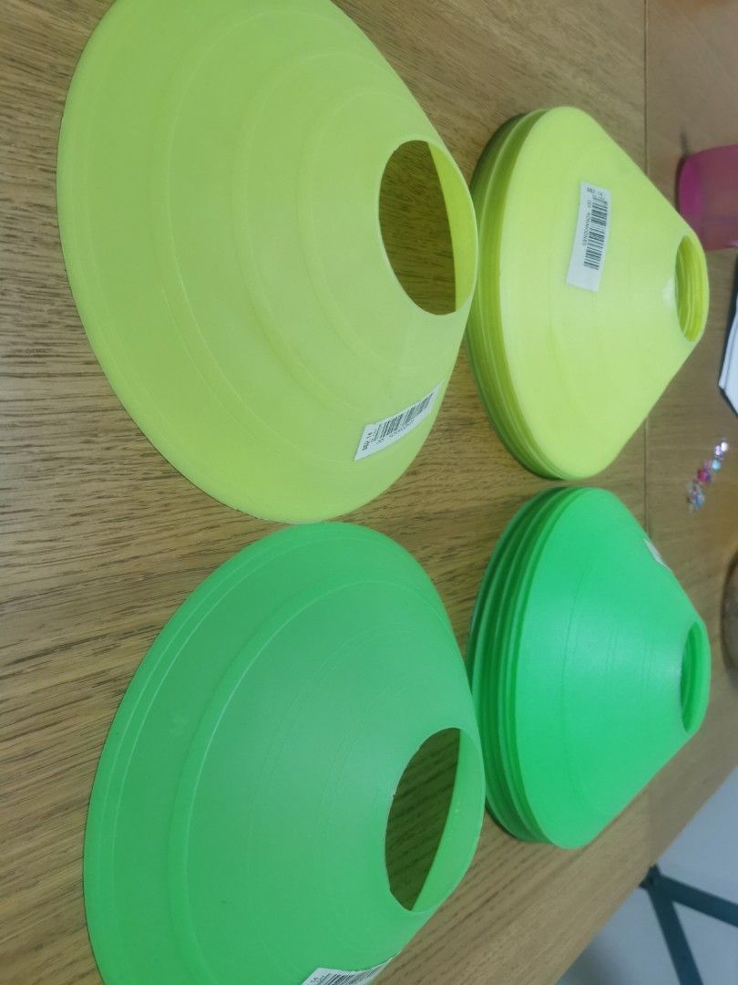 Sports ground markers, Sports Equipment, Sports & Games, Racket & Ball ...