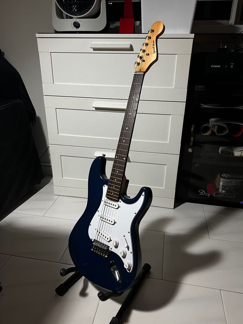 Stratocaster Style Electric Guitar, Hobbies & Toys, Music & Media ...