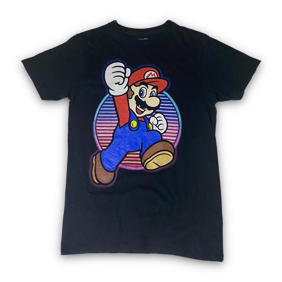 Super Mario Bros Official Merchandise, Fesyen Pria, Pakaian , Atasan di ...