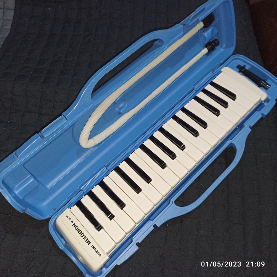 Suzuki M-32C MELODION ALTO Melodica Melody Piano 32 keys with Case ...