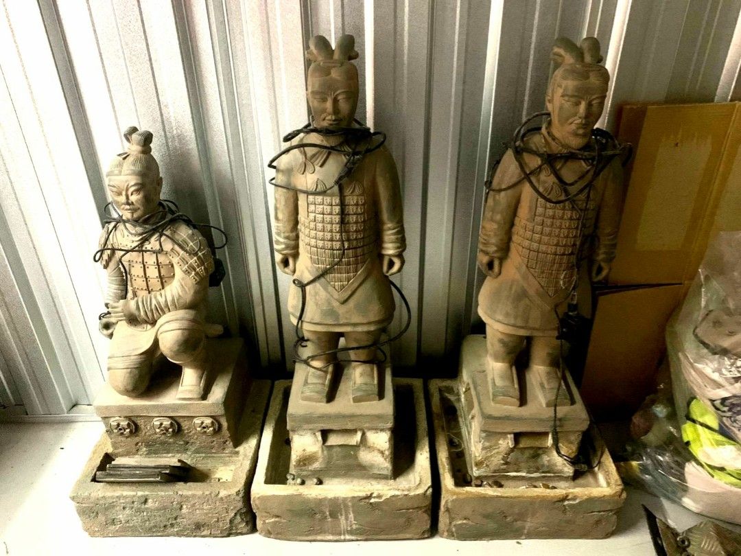 TERRACOTA ARMY WATER FOUNTAIN on Carousell