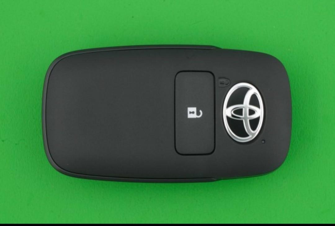 Genuine Toyota Raize Smart Key, Car Accessories, Accessories on Carousell