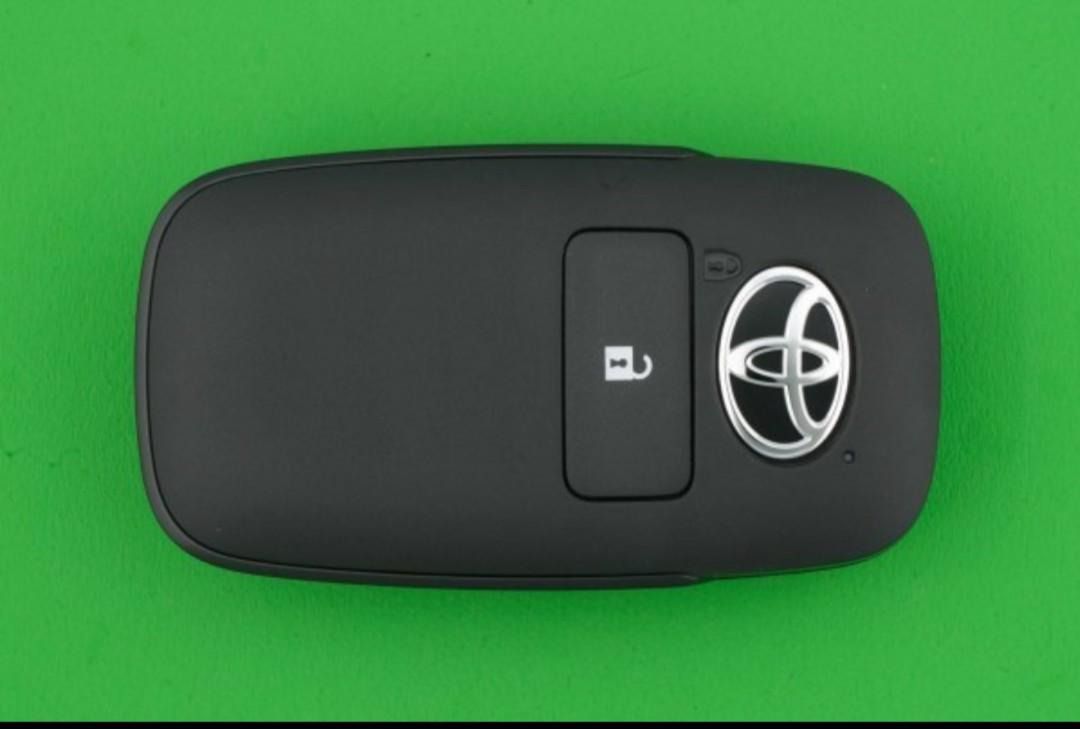 Genuine Toyota Raize Smart Key, Car Accessories, Accessories on Carousell