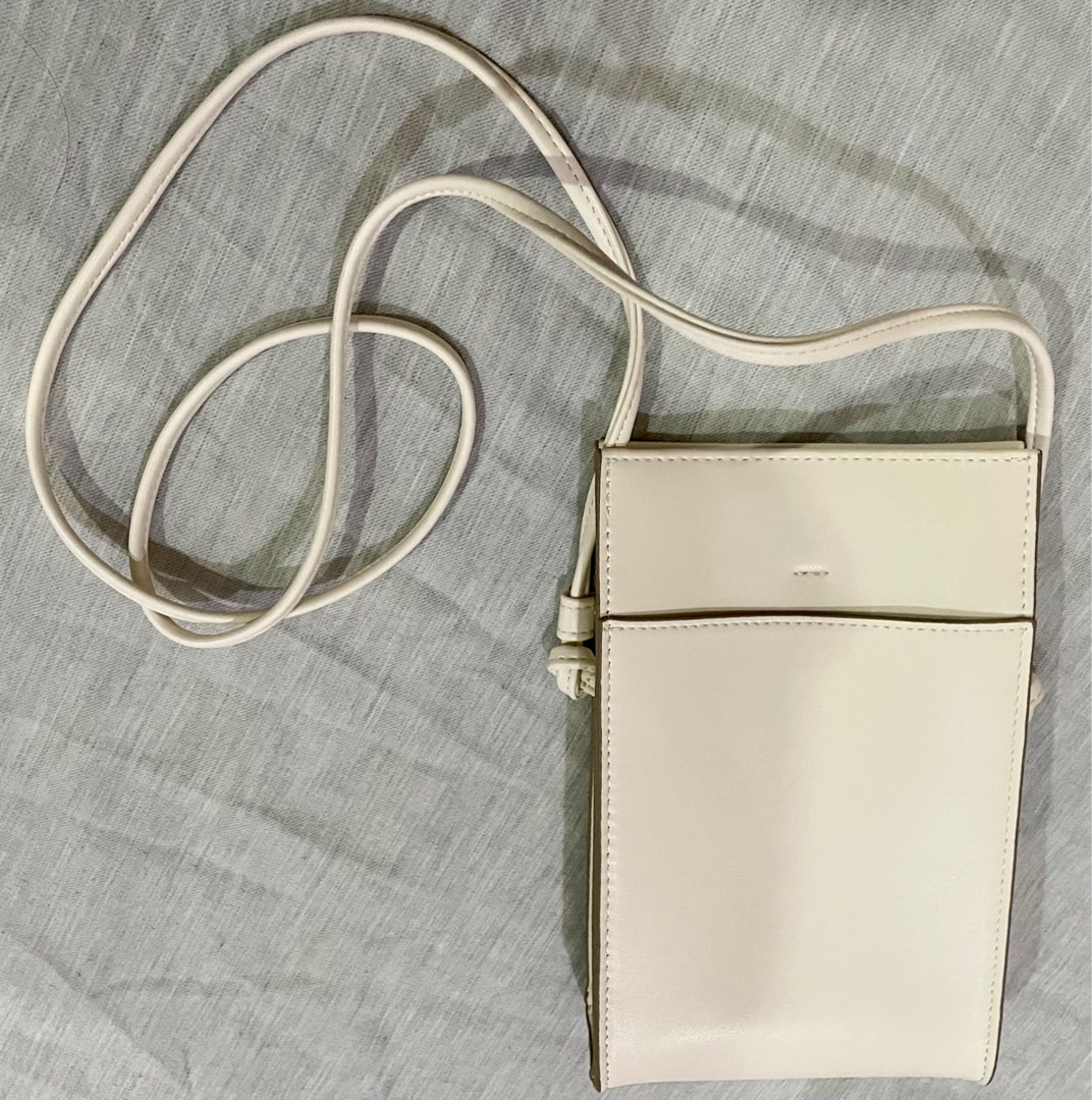 UNIQLO - Mini Tool Shoulder Bag - White, Women's Fashion, Bags ...