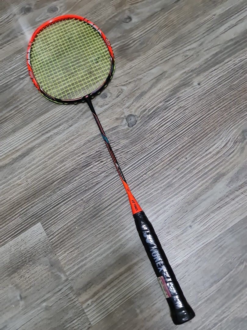 Yonex Nanoray Z Speed (Original) almost New, Sports Equipment, Sports ...