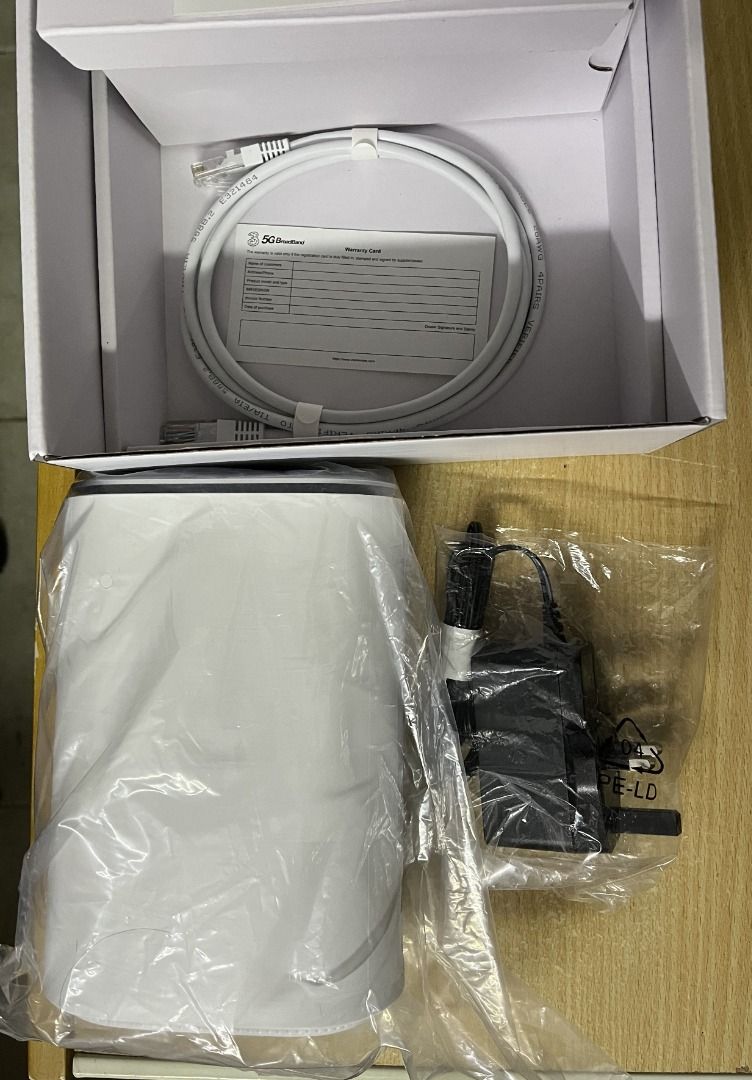 3HK 5G CPE Sim Router ZTE MC888, 電腦＆科技, 電腦周邊及配件, Wifi及上網相關產品 - Carousell