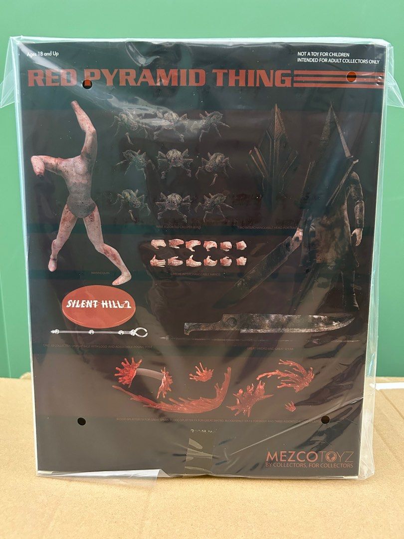 全新 Mezco One:12 Red Pyramid Thing, 興趣及遊戲, 玩具 & 遊戲類 - Carousell