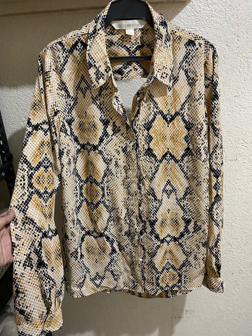 Animal print - revealing back, Women's Fashion, Tops, Longsleeves on ...