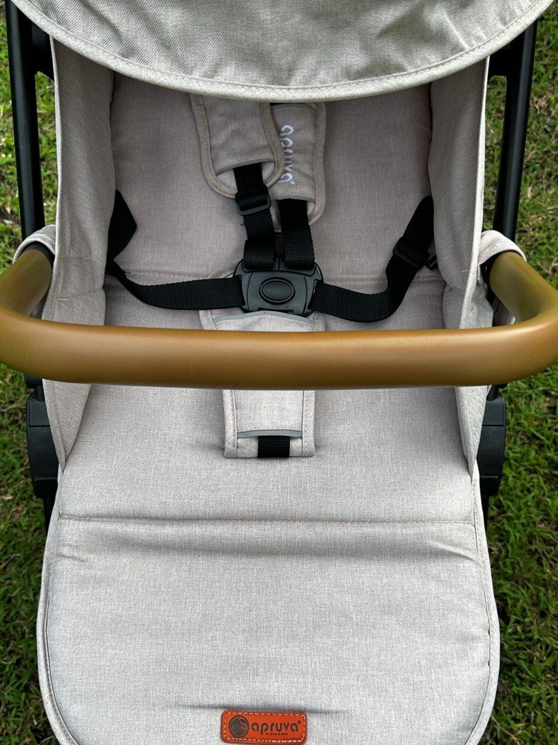 Apruva Trek Stroller with Car Seat, Babies & Kids, Going Out, Strollers ...