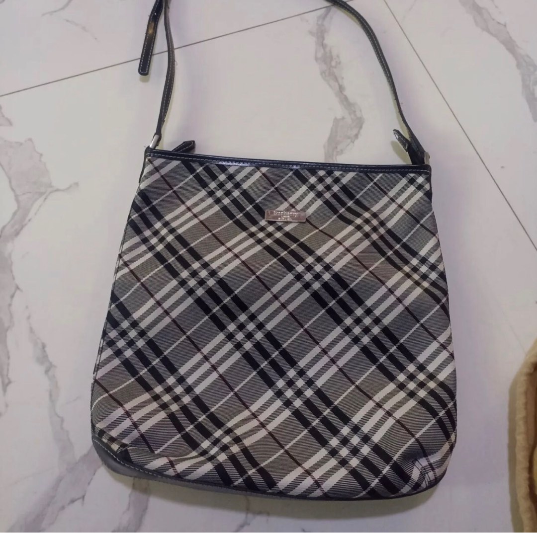 Burberry blue label sling bag, Fesyen Wanita, Tas & Dompet di Carousell