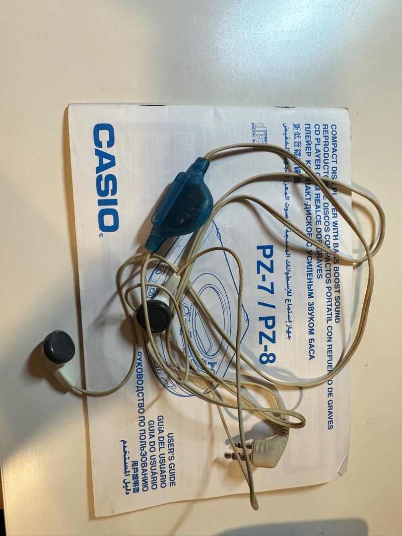 Casio CD player PZ7/PZ8 with bass boost sound, 音響器材, 音樂播放裝置 MP3及CD ...