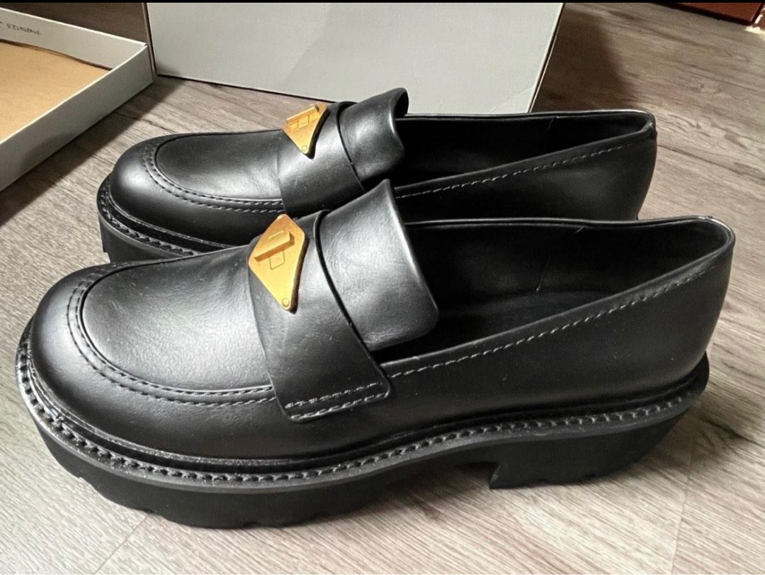 Charles & Keith Penny Loafers, Women's Fashion, Footwear, Loafers on ...