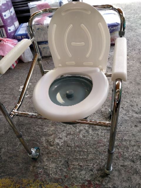 Commode chair with wheels Sure-guard, Announcements on Carousell