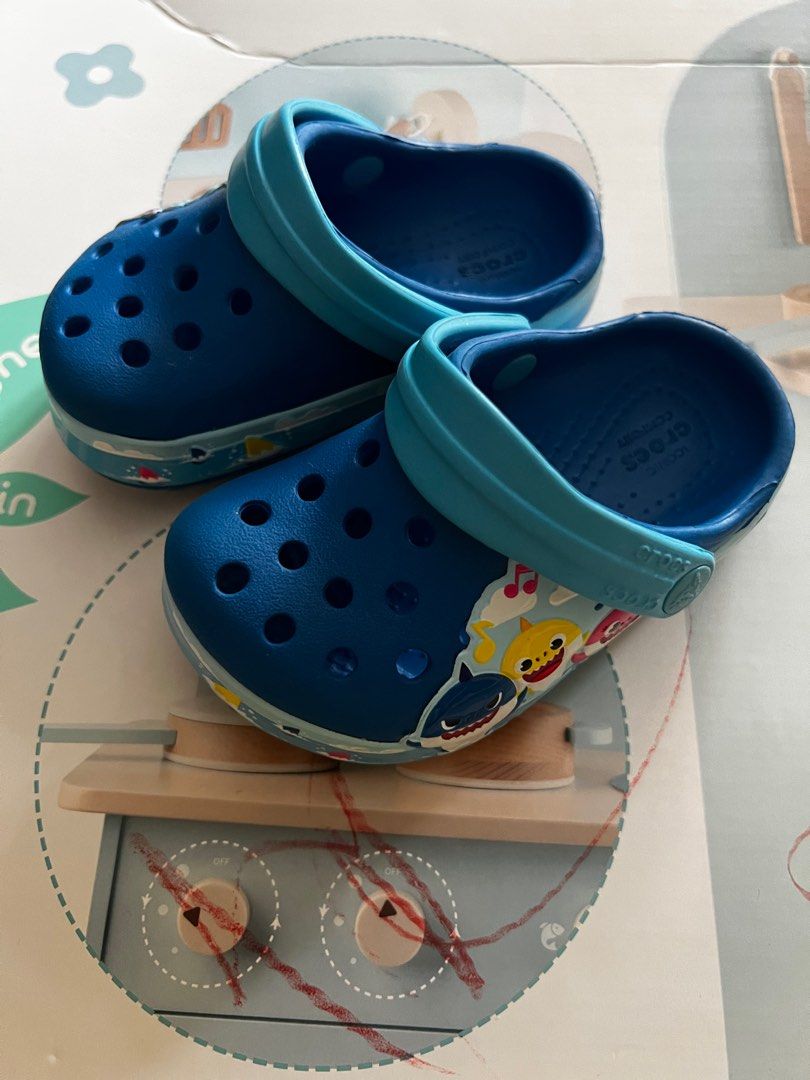 Crocs Baby Shark Shoes C5, Babies & Kids, Babies & Kids Fashion on ...