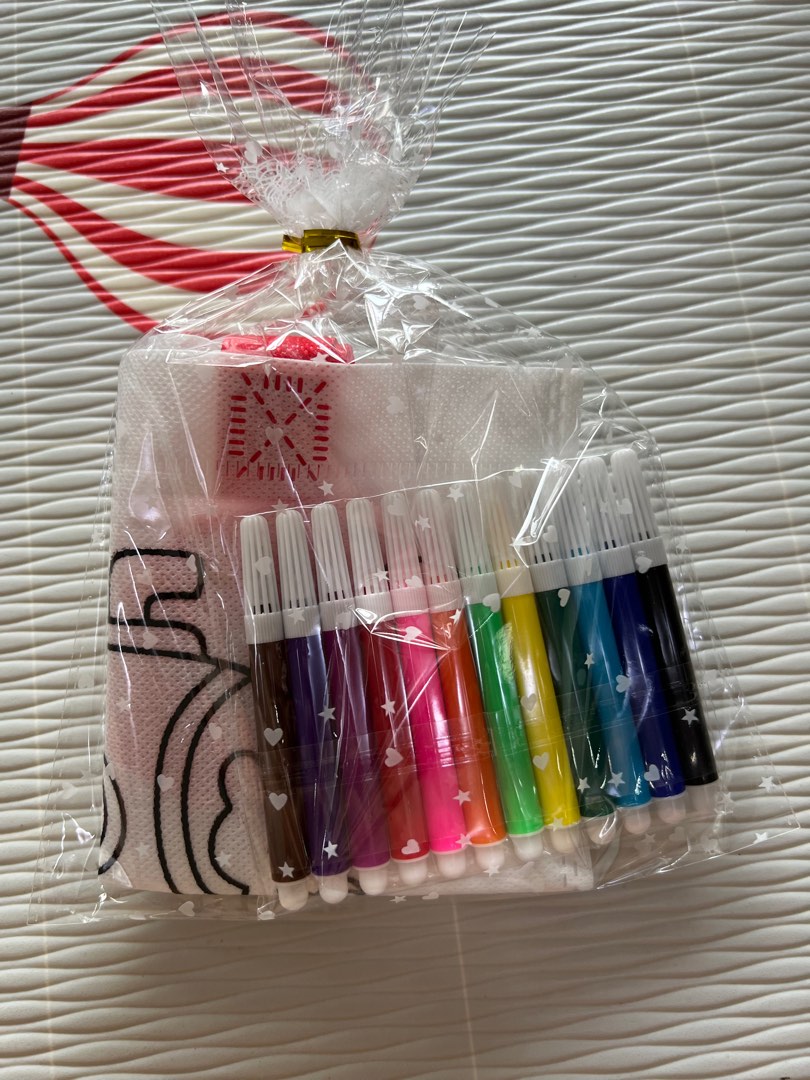 DIY Colouring Tote Bag with 12-pc Markers (Ready Stock), Hobbies & Toys ...