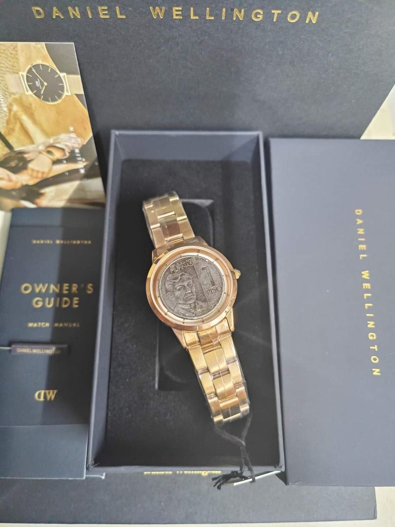 DW Watch, Women's Fashion, Watches & Accessories, Watches on Carousell