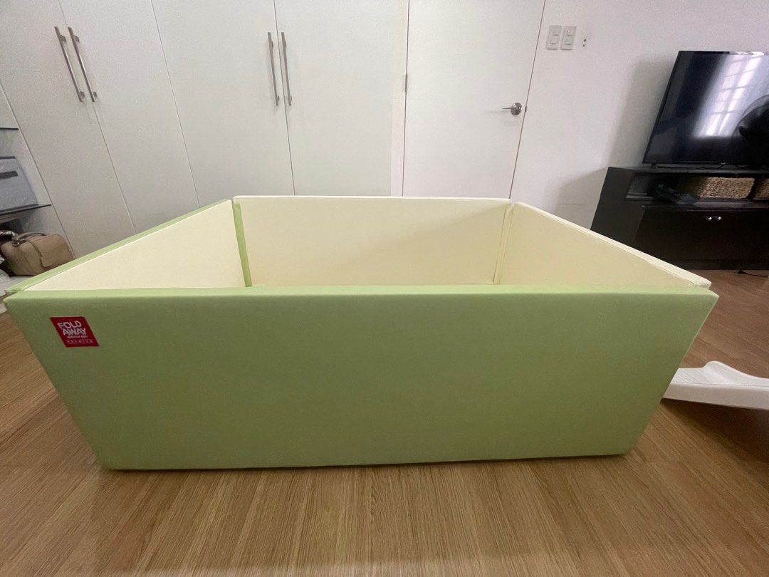 Fold away bumper mat |foldaway | wide | playpen, Babies & Kids, Infant ...